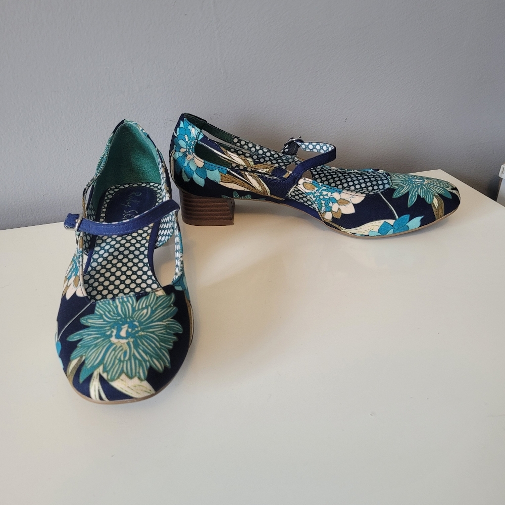 Ruby Shoo Iris Low Heels, Vguc, Size 7 - Gem